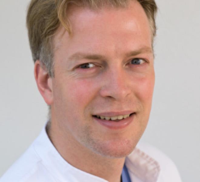 M.A. Bronkhorst - Kaakchirurg | MKA groep